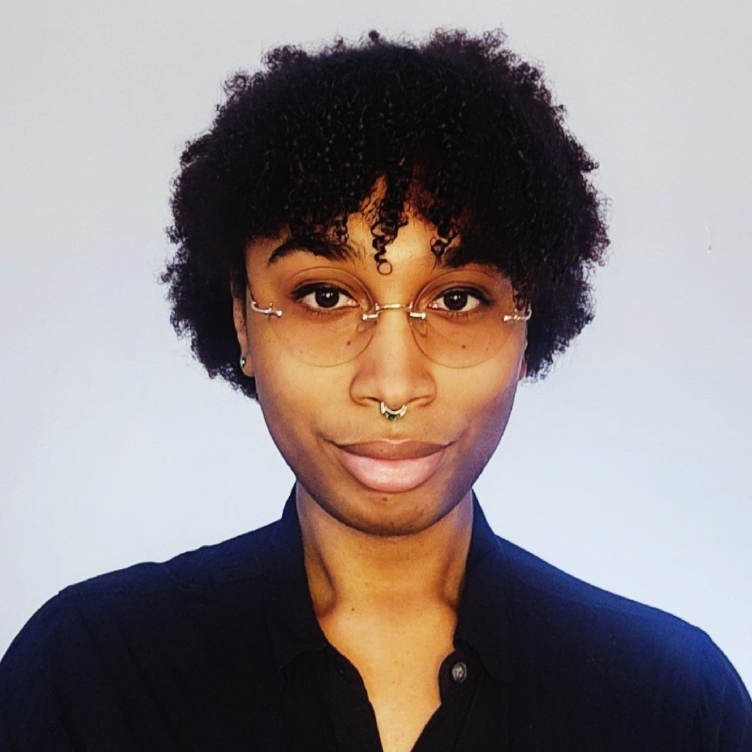 Alex Solomon | WEBTOON